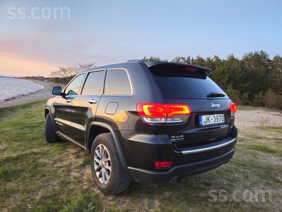 Melns Jeep Grand Cherokee 2013 Liepāja, ar dzinēja tilpumu 3.00 L un nobraukumu 148 tūkst. km par 13000 €, foto 4 vietnē AUTOMOTO.COM.LV