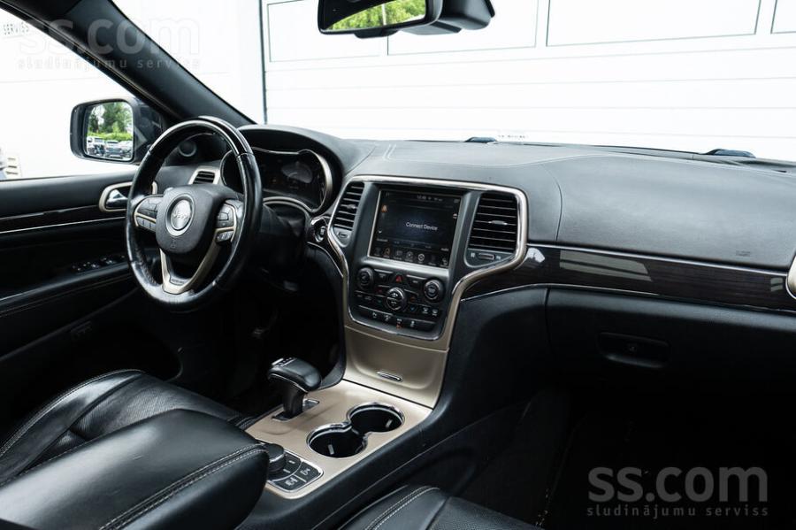 Melns Jeep Grand Cherokee 2013 Rīga, ar dzinēja tilpumu 3.00 L un nobraukumu 227 tūkst. km par 14500 €, foto 8 vietnē AUTOMOTO.COM.LV