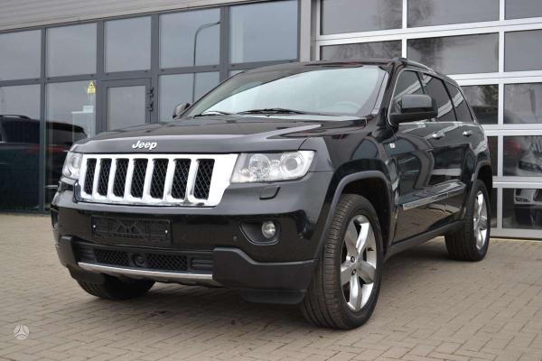 Melns Jeep Grand Cherokee 2013 Viļņa, ar dzinēja tilpumu 2.99 L un nobraukumu 135 tūkst. km par 13000 €, foto 2 vietnē AUTOMOTO.COM.LV