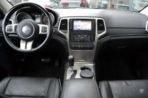 Black Jeep Grand Cherokee 2013 in Vilnius, with an engine capacity of 2.99 L and mileage of 135 thousand km for 13000 €, photo 34 on AUTOMOTO.COM.LV