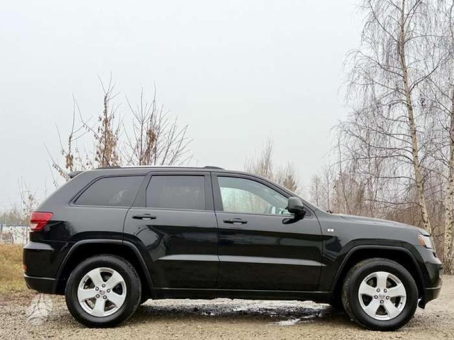 Melns Jeep Grand Cherokee 2013 Šauļi, ar dzinēja tilpumu 3.00 L un nobraukumu 284 tūkst. km par 13200 €, foto 15 vietnē AUTOMOTO.COM.LV