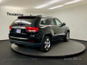 Melns Jeep Grand Cherokee 2013 Pērnava, ar dzinēja tilpumu 3.00 L un nobraukumu 245 tūkst. km par 9990 €, foto 5 vietnē AUTOMOTO.COM.LV