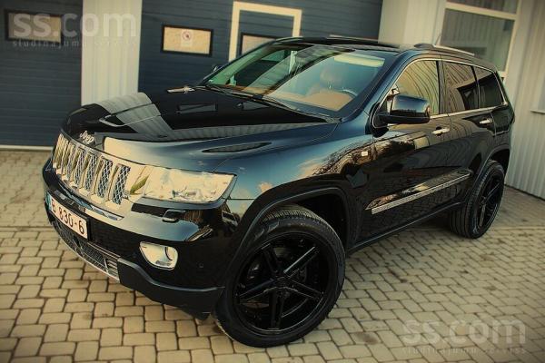 Melns Jeep Grand Cherokee 2013 Rīga, ar dzinēja tilpumu 3.00 L un nobraukumu 0 tūkst. km par 11990 €, foto 1 vietnē AUTOMOTO.COM.LV