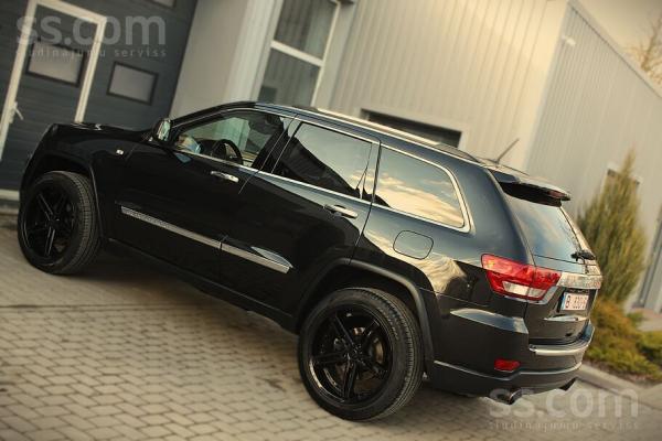 Melns Jeep Grand Cherokee 2013 Rīga, ar dzinēja tilpumu 3.00 L un nobraukumu 0 tūkst. km par 11990 €, foto 4 vietnē AUTOMOTO.COM.LV