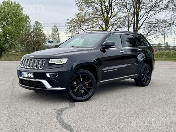 Black Jeep Grand Cherokee 2013 in Riga, with an engine capacity of 3.00 L and mileage of 283 thousand km for 11900 €, photo 1 on AUTOMOTO.COM.LV
