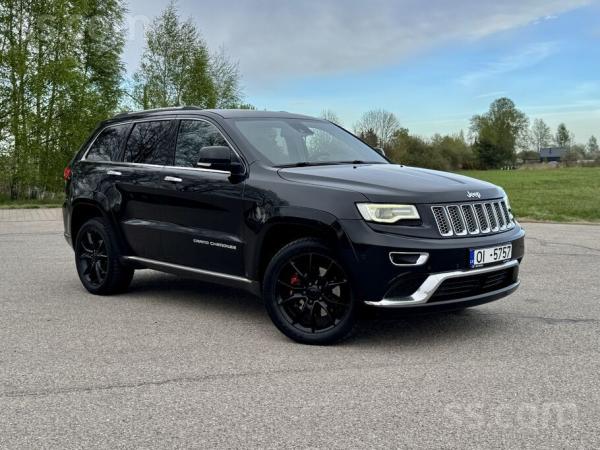 Black Jeep Grand Cherokee 2013 in Riga, with an engine capacity of 3.00 L and mileage of 283 thousand km for 11900 €, photo 3 on AUTOMOTO.COM.LV