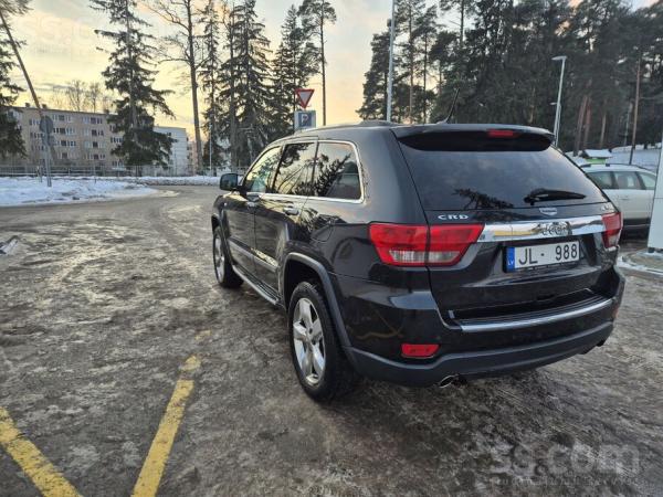 Melns Jeep Grand Cherokee 2013 Rīga, ar dzinēja tilpumu 3.00 L un nobraukumu 299 tūkst. km par 12300 €, foto 4 vietnē AUTOMOTO.COM.LV