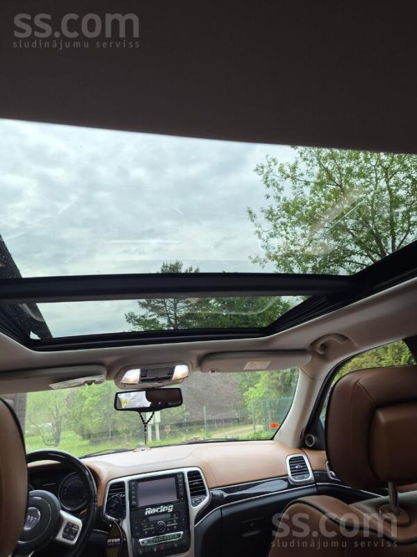 Melns Jeep Grand Cherokee 2013 Rīga, ar dzinēja tilpumu 3.00 L un nobraukumu 299 tūkst. km par 12300 €, foto 10 vietnē AUTOMOTO.COM.LV