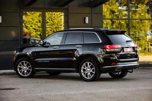 Melns Jeep Grand Cherokee 2013 Jelgava, ar dzinēja tilpumu 3.00 L un nobraukumu 215 tūkst. km par 10300 €, foto 11 vietnē AUTOMOTO.COM.LV
