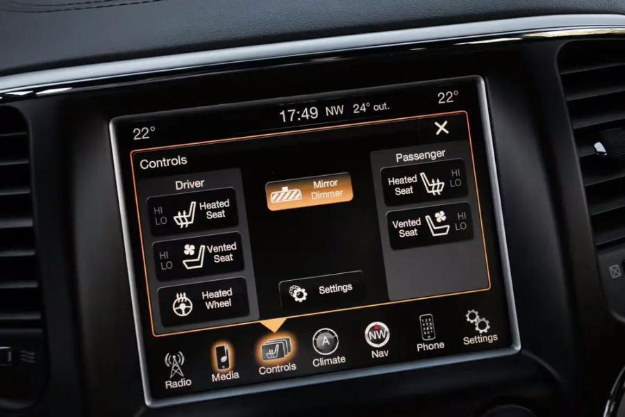 Melns Jeep Grand Cherokee 2013 Jelgava, ar dzinēja tilpumu 3.00 L un nobraukumu 215 tūkst. km par 10300 €, foto 34 vietnē AUTOMOTO.COM.LV