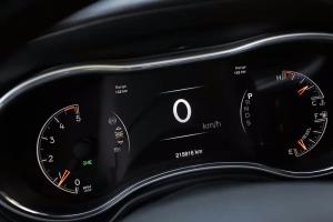 Melns Jeep Grand Cherokee 2013 Jelgava, ar dzinēja tilpumu 3.00 L un nobraukumu 215 tūkst. km par 10300 €, foto 43 vietnē AUTOMOTO.COM.LV