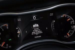 Melns Jeep Grand Cherokee 2013 Jelgava, ar dzinēja tilpumu 3.00 L un nobraukumu 215 tūkst. km par 10300 €, foto 45 vietnē AUTOMOTO.COM.LV