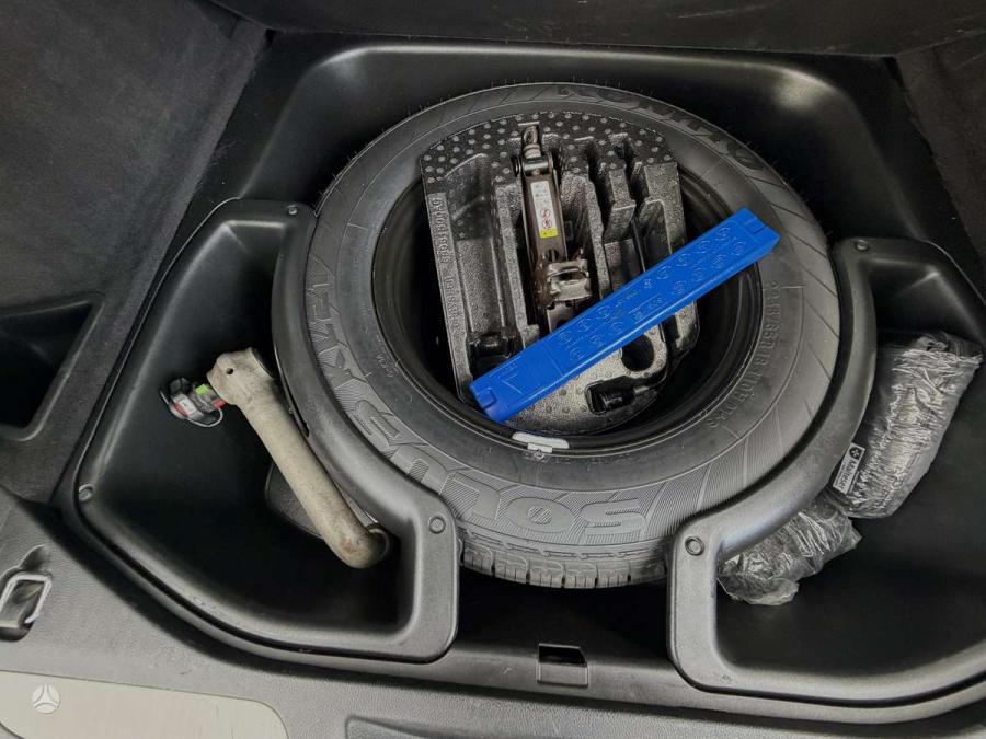Melns Jeep Grand Cherokee 2013 Šauļi, ar dzinēja tilpumu 2.99 L un nobraukumu 284 tūkst. km par 13200 €, foto 48 vietnē AUTOMOTO.COM.LV