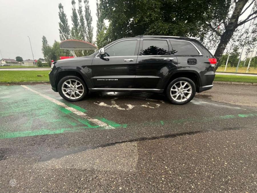 Melns Jeep Grand Cherokee 2013 Tauragė, ar dzinēja tilpumu 2.99 L un nobraukumu 229 tūkst. km par 9000 €, foto 3 vietnē AUTOMOTO.COM.LV