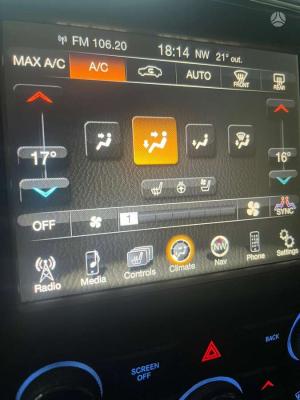 Melns Jeep Grand Cherokee 2013 Tauragė, ar dzinēja tilpumu 2.99 L un nobraukumu 229 tūkst. km par 9000 €, foto 10 vietnē AUTOMOTO.COM.LV