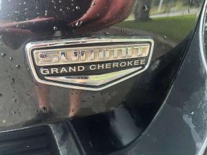 Melns Jeep Grand Cherokee 2013 Tauragė, ar dzinēja tilpumu 2.99 L un nobraukumu 229 tūkst. km par 9000 €, foto 17 vietnē AUTOMOTO.COM.LV