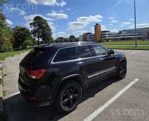 Melns Jeep Grand Cherokee 2013 Rīga, ar dzinēja tilpumu 3.00 L un nobraukumu 234 tūkst. km par 11300 €, foto 6 vietnē AUTOMOTO.COM.LV