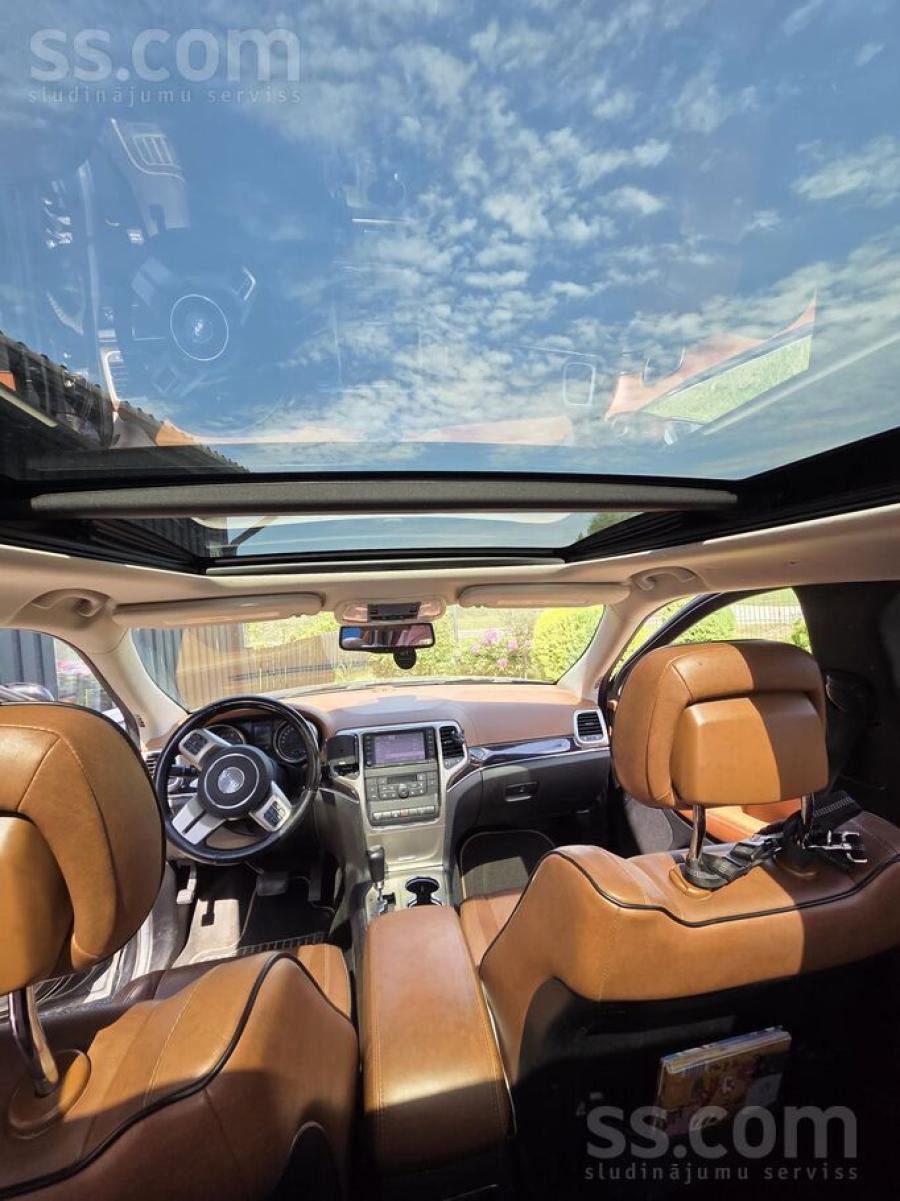 Melns Jeep Grand Cherokee 2013 Rīga, ar dzinēja tilpumu 3.00 L un nobraukumu 234 tūkst. km par 11300 €, foto 10 vietnē AUTOMOTO.COM.LV