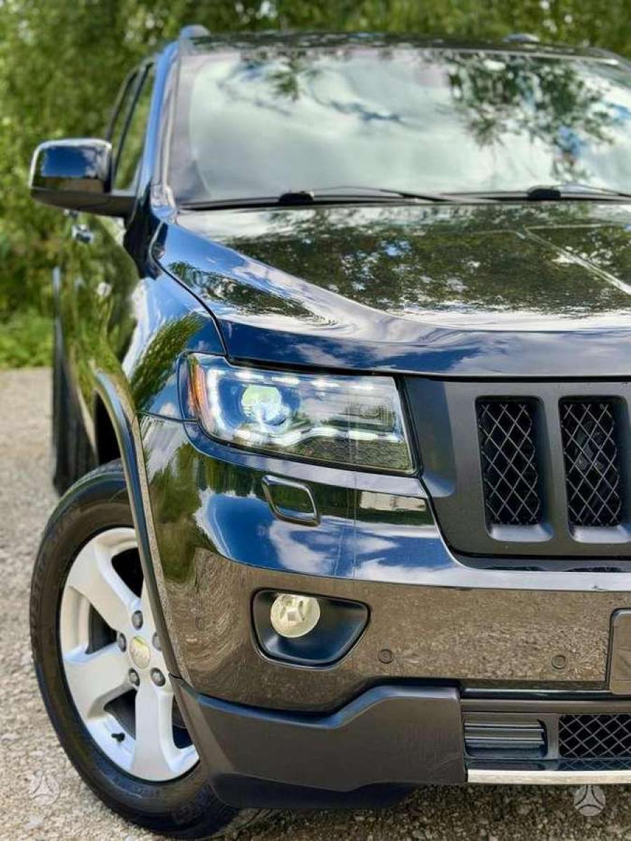 Melns Jeep Grand Cherokee 2013 Šauļi, ar dzinēja tilpumu 2.99 L un nobraukumu 284 tūkst. km par 13200 €, foto 18 vietnē AUTOMOTO.COM.LV