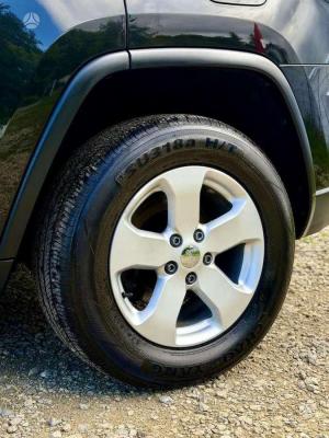 Melns Jeep Grand Cherokee 2013 Šauļi, ar dzinēja tilpumu 2.99 L un nobraukumu 284 tūkst. km par 13200 €, foto 19 vietnē AUTOMOTO.COM.LV