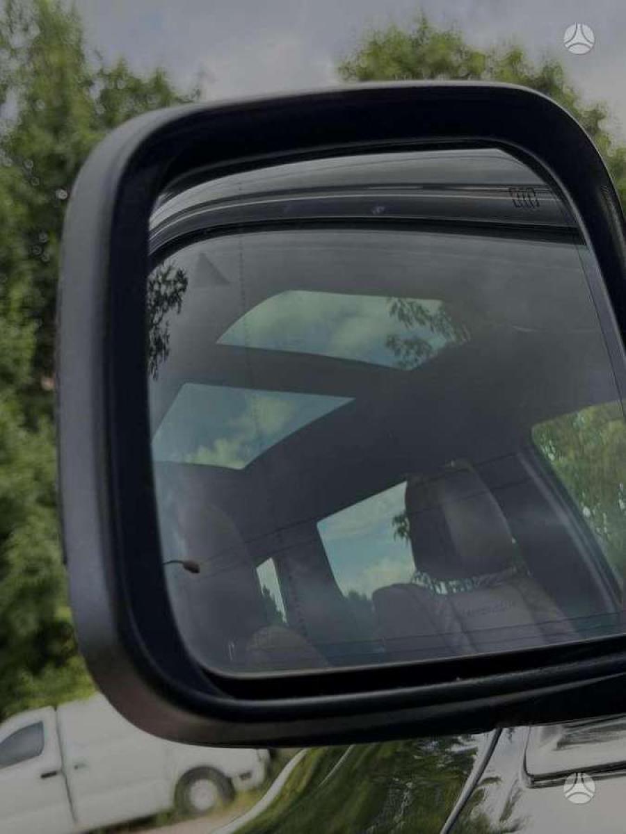 Melns Jeep Grand Cherokee 2013 Šauļi, ar dzinēja tilpumu 2.99 L un nobraukumu 284 tūkst. km par 13200 €, foto 25 vietnē AUTOMOTO.COM.LV