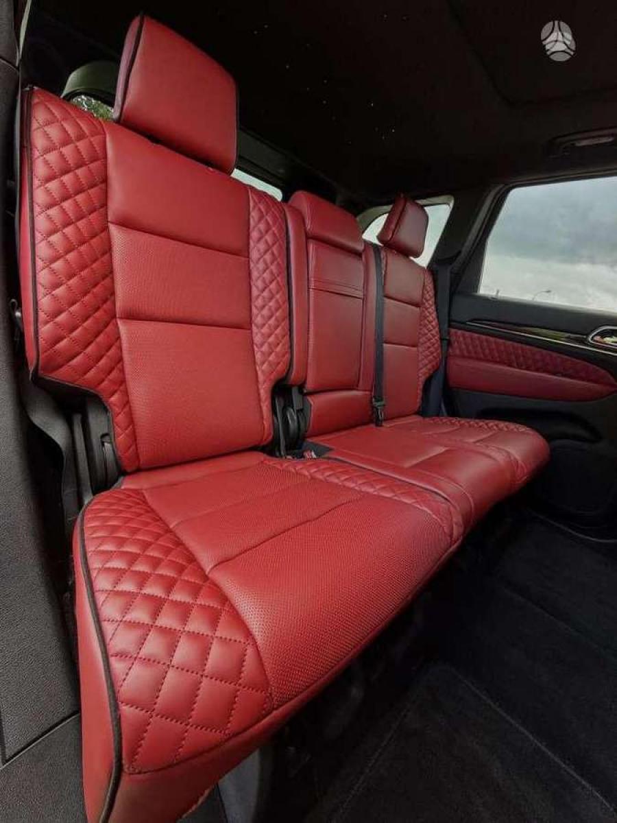 Melns Jeep Grand Cherokee 2013 Šauļi, ar dzinēja tilpumu 2.99 L un nobraukumu 284 tūkst. km par 13200 €, foto 33 vietnē AUTOMOTO.COM.LV