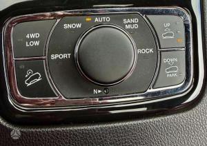 Melns Jeep Grand Cherokee 2013 Šauļi, ar dzinēja tilpumu 2.99 L un nobraukumu 284 tūkst. km par 13200 €, foto 43 vietnē AUTOMOTO.COM.LV