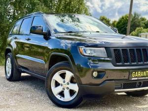 Black Jeep Grand Cherokee 2013 in Siauliai, with an engine capacity of 2.99 L and mileage of 284 thousand km for 13200 €, photo 16 on AUTOMOTO.COM.LV