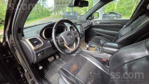 Black Jeep Grand Cherokee 2013 in Jurmala, with an engine capacity of 3.00 L and mileage of 342 thousand km for 14000 €, photo 8 on AUTOMOTO.COM.LV