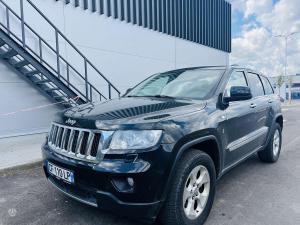 Black Jeep Grand Cherokee 2013 in Kaunas, with an engine capacity of 3.00 L and mileage of 198 thousand km for 6700 €, photo  on AUTOMOTO.COM.LV