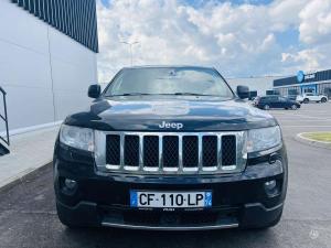 Black Jeep Grand Cherokee 2013 in Kaunas, with an engine capacity of 3.00 L and mileage of 198 thousand km for 6700 €, photo 4 on AUTOMOTO.COM.LV