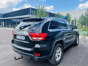 Black Jeep Grand Cherokee 2013 in Kaunas, with an engine capacity of 3.00 L and mileage of 198 thousand km for 6700 €, photo 6 on AUTOMOTO.COM.LV