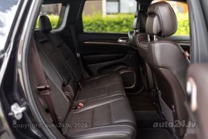 Melns Jeep Grand Cherokee 2013 Tallina, ar dzinēja tilpumu 3.00 L un nobraukumu 280 tūkst. km par 9900 €, foto 15 vietnē AUTOMOTO.COM.LV