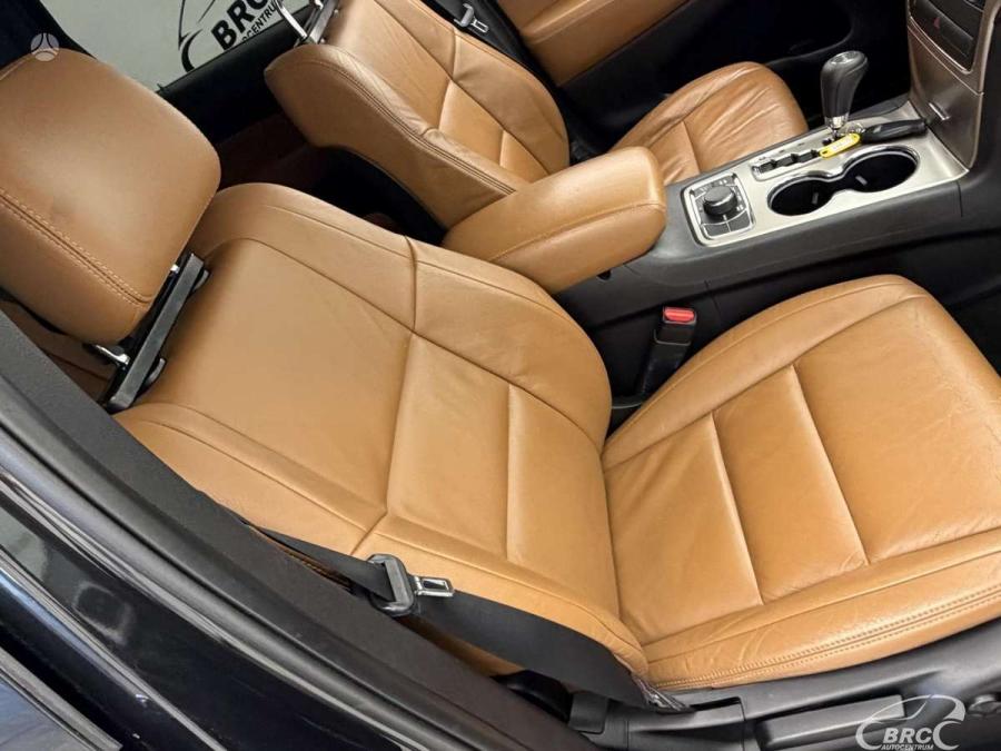 Melns Jeep Grand Cherokee 2013 Viļņa, ar dzinēja tilpumu 2.99 L un nobraukumu 253 tūkst. km par 10000 €, foto 7 vietnē AUTOMOTO.COM.LV