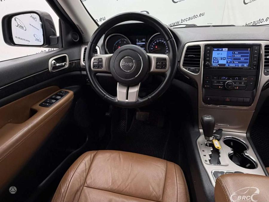Melns Jeep Grand Cherokee 2013 Viļņa, ar dzinēja tilpumu 2.99 L un nobraukumu 253 tūkst. km par 10000 €, foto 16 vietnē AUTOMOTO.COM.LV