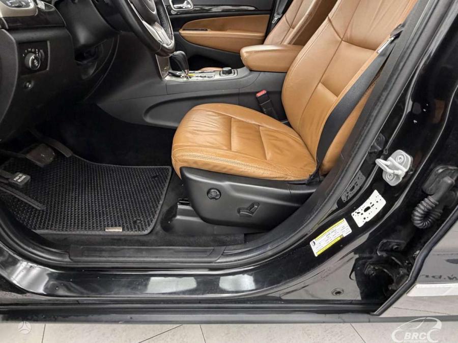 Melns Jeep Grand Cherokee 2013 Viļņa, ar dzinēja tilpumu 2.99 L un nobraukumu 253 tūkst. km par 10000 €, foto 24 vietnē AUTOMOTO.COM.LV