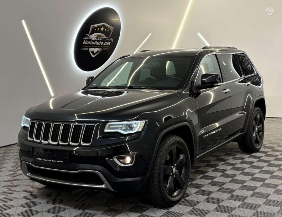 Black Jeep Grand Cherokee 2013 in Marijampole, with an engine capacity of 2.99 L and mileage of 283 thousand km for 12999 €, photo 12 on AUTOMOTO.COM.LV