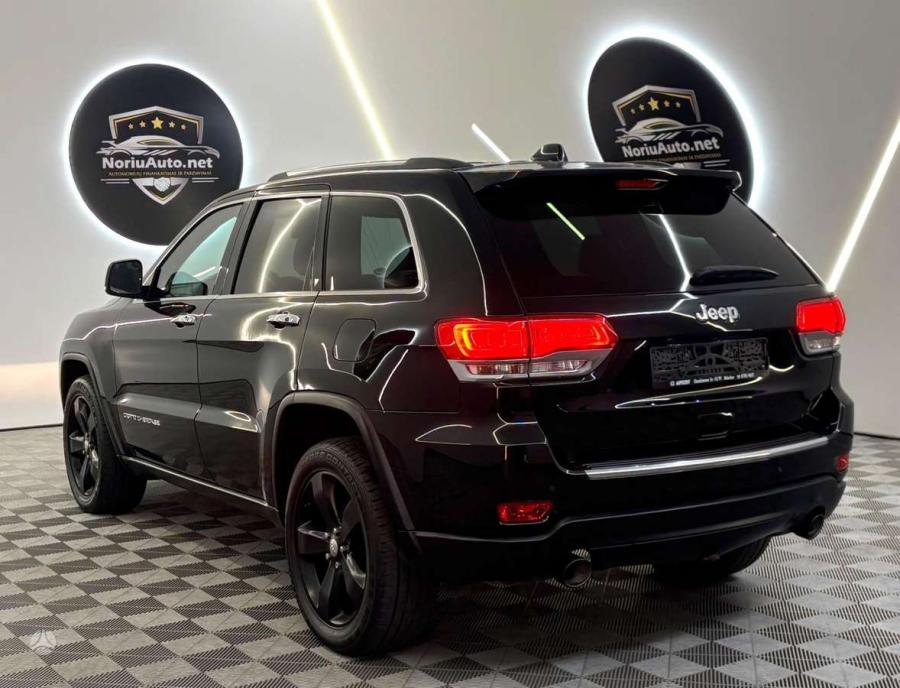 Black Jeep Grand Cherokee 2013 in Marijampole, with an engine capacity of 2.99 L and mileage of 283 thousand km for 12999 €, photo 35 on AUTOMOTO.COM.LV