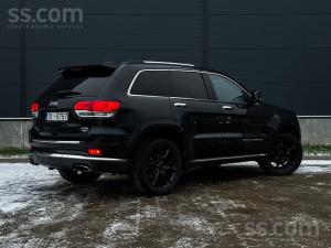 Melns Jeep Grand Cherokee 2014 Rīga, ar dzinēja tilpumu 3.00 L un nobraukumu 278 tūkst. km par 12600 €, foto 5 vietnē AUTOMOTO.COM.LV