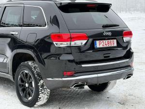 Black Jeep Grand Cherokee 2014 in Jonava, with an engine capacity of 2.99 L and mileage of 247 thousand km for 14499 €, photo 11 on AUTOMOTO.COM.LV