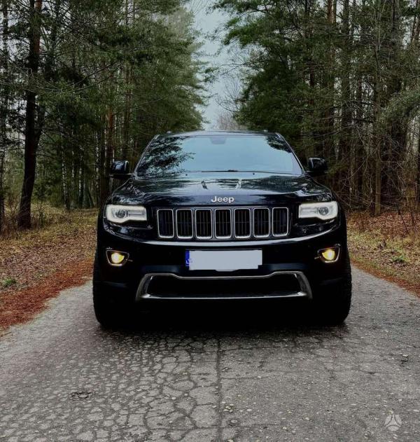 Black Jeep Grand Cherokee 2014 in Kaunas, with an engine capacity of 2.99 L and mileage of 176 thousand km for 12500 €, photo 3 on AUTOMOTO.COM.LV