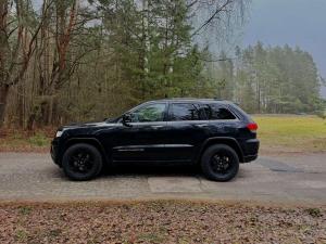 Melns Jeep Grand Cherokee 2014 Kauņa, ar dzinēja tilpumu 2.99 L un nobraukumu 176 tūkst. km par 12500 €, foto 5 vietnē AUTOMOTO.COM.LV