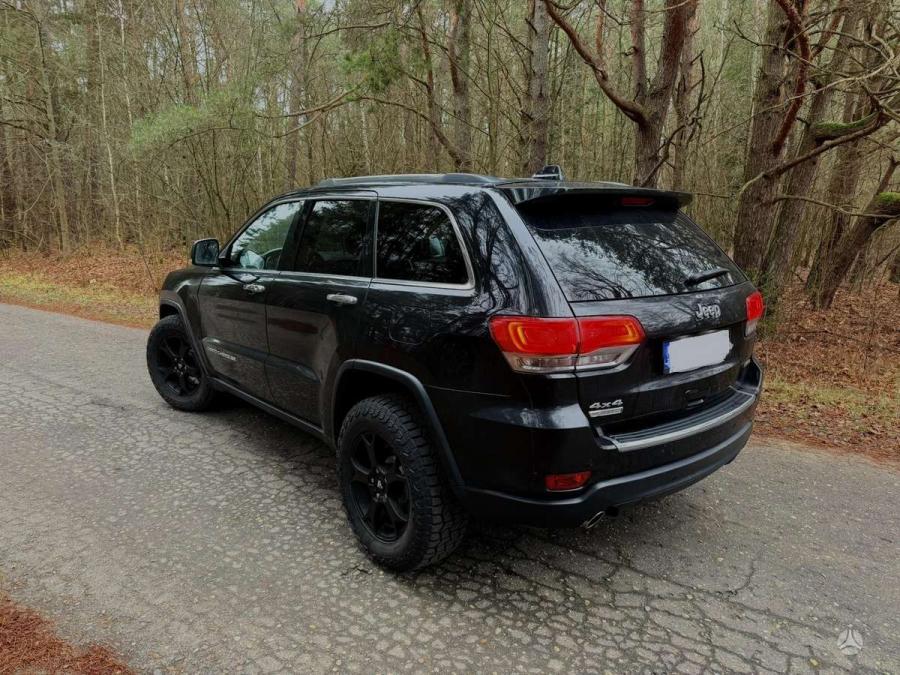 Melns Jeep Grand Cherokee 2014 Kauņa, ar dzinēja tilpumu 2.99 L un nobraukumu 176 tūkst. km par 12500 €, foto 6 vietnē AUTOMOTO.COM.LV