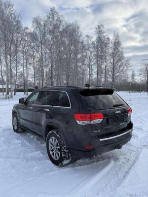 Black Jeep Grand Cherokee 2014 in Siauliai, with an engine capacity of 3.60 L and mileage of 148 thousand km for 13999 €, photo 3 on AUTOMOTO.COM.LV