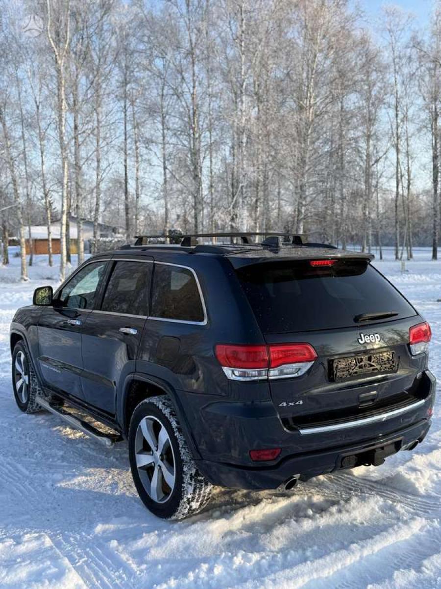 Melns Jeep Grand Cherokee 2014 Šauļi, ar dzinēja tilpumu 3.60 L un nobraukumu 235 tūkst. km par 14499 €, foto 3 vietnē AUTOMOTO.COM.LV