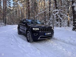 Black Jeep Grand Cherokee 2014 in Moletai, with an engine capacity of 2.99 L and mileage of 208 thousand km for 13500 €, photo  on AUTOMOTO.COM.LV