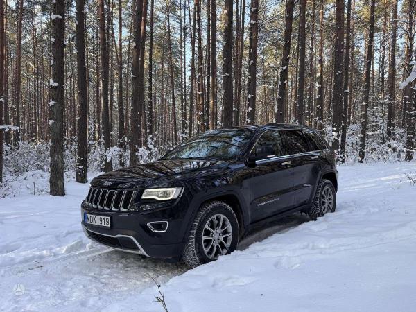 Black Jeep Grand Cherokee 2014 in Moletai, with an engine capacity of 2.99 L and mileage of 208 thousand km for 13500 €, photo 3 on AUTOMOTO.COM.LV