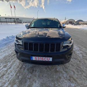Melns Jeep Grand Cherokee 2014 Kauņa, ar dzinēja tilpumu 3.60 L un nobraukumu 260 tūkst. km par 12500 €, foto 2 vietnē AUTOMOTO.COM.LV