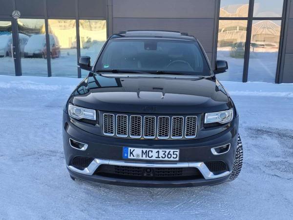 Melns Jeep Grand Cherokee 2014 Jonava, ar dzinēja tilpumu 2.99 L un nobraukumu 2466 tūkst. km par 14190 €, foto 1 vietnē AUTOMOTO.COM.LV