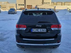 Black Jeep Grand Cherokee 2014 in Jonava, with an engine capacity of 2.99 L and mileage of 2466 thousand km for 14190 €, photo 9 on AUTOMOTO.COM.LV